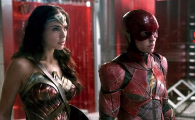 Batman, Wonder Woman & The Flash Team Up In New 'Justice League' Image ...